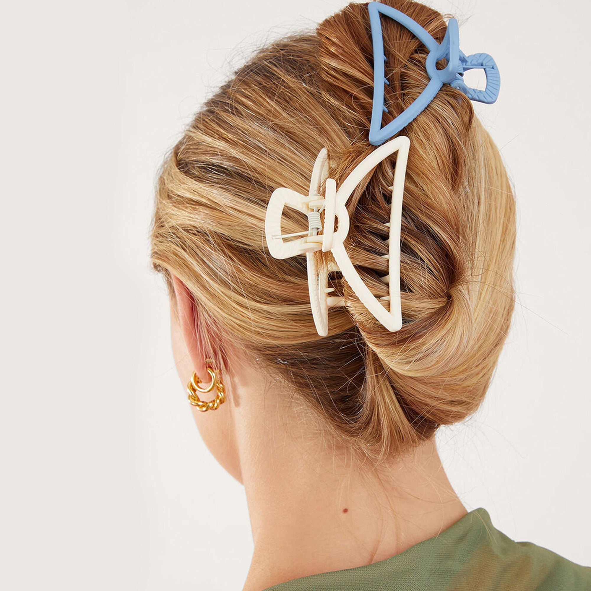 Buy Set Of 2 Cut-Out Claw Clips - Accessorize India