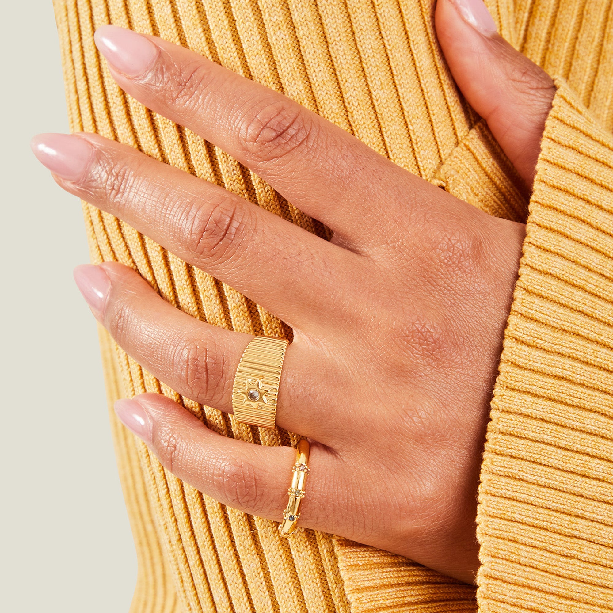 Buy Medium Gold Plated Corrugated Ring Online - Accessorize India